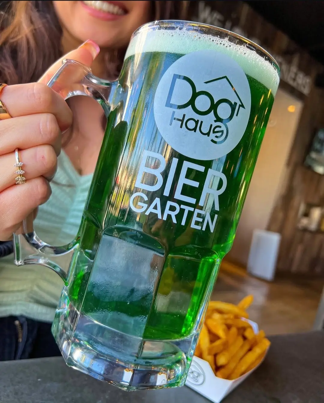 Bella Terra ::: Dog Haus Trivia Night 🍻