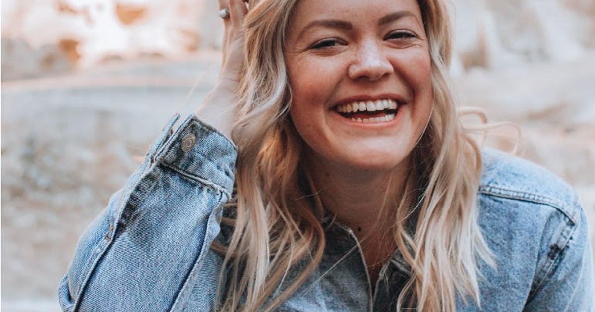 Jackson Crossing :: How to Rock the ‘No Makeup’ Makeup Trend