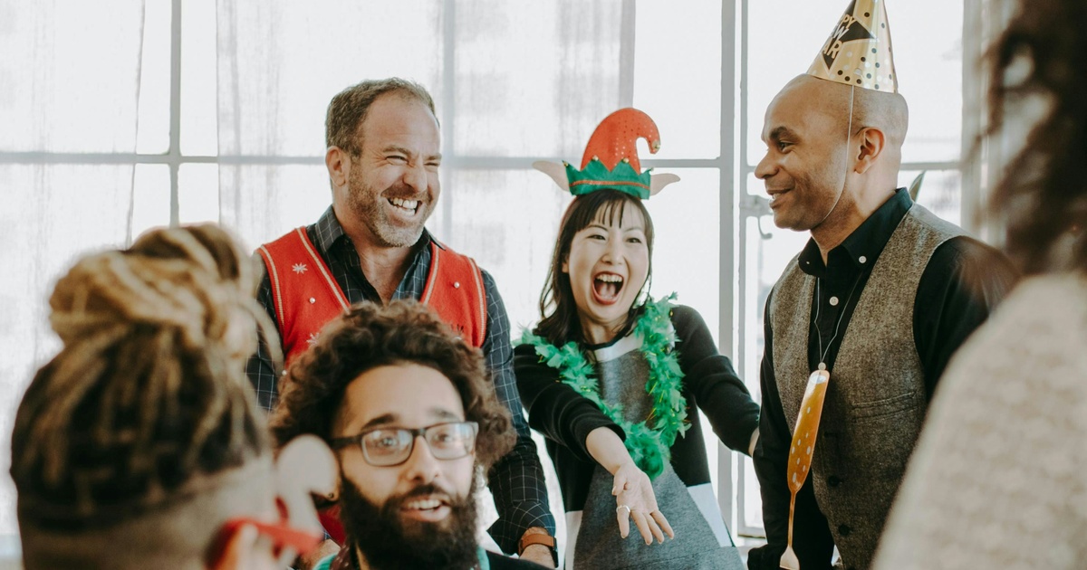 Beverly Connection :: Holiday Party Coming Up? Here’s What to Wear!