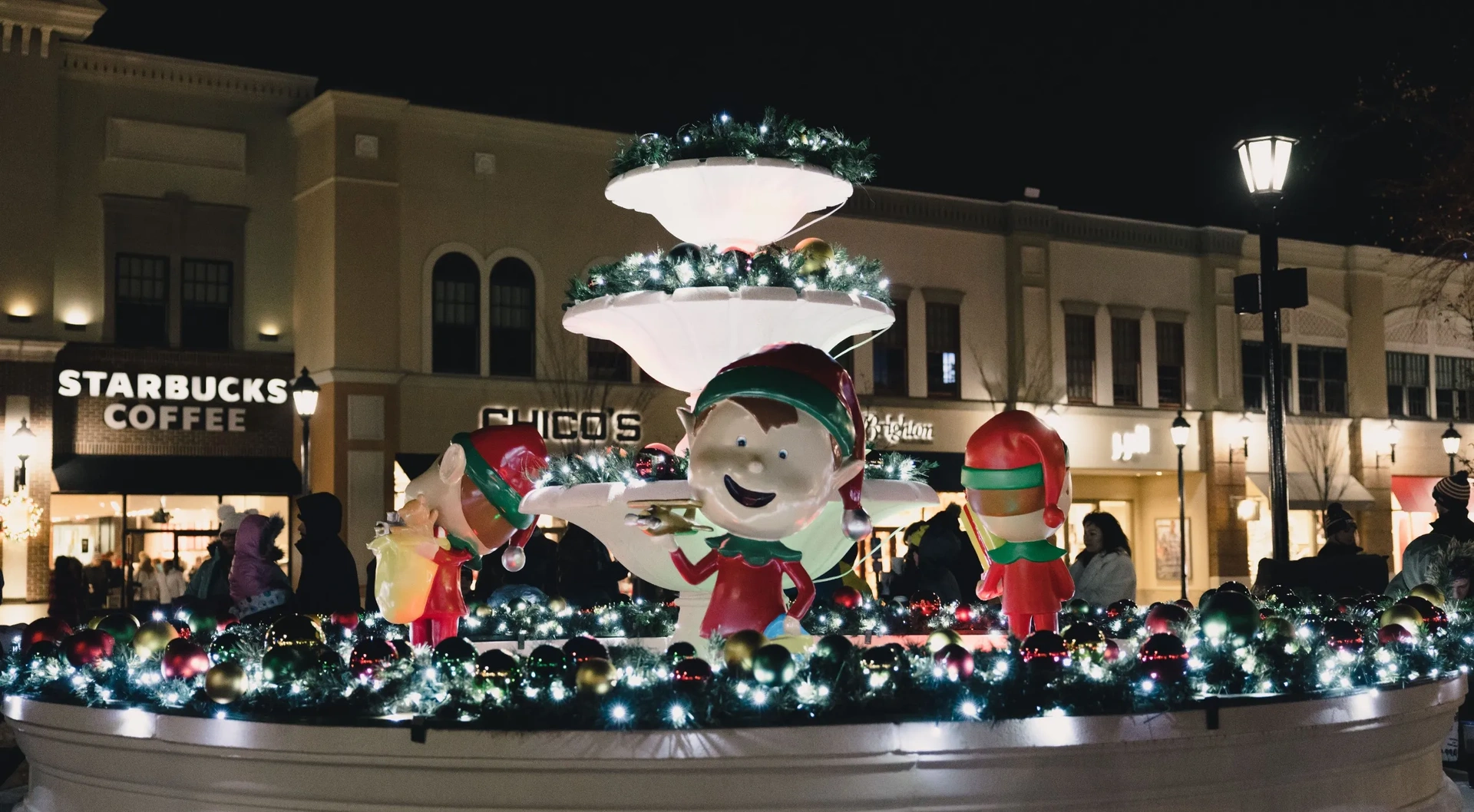 THE TOWN CENTER AT LEVIS COMMONS ::: Poco Piatti