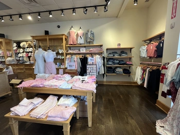 THE TOWN CENTER AT LEVIS COMMONS ::: Home page