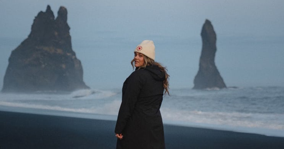 Beverly Connection :: Winter Accessories that Will Make your Outfit Pop!