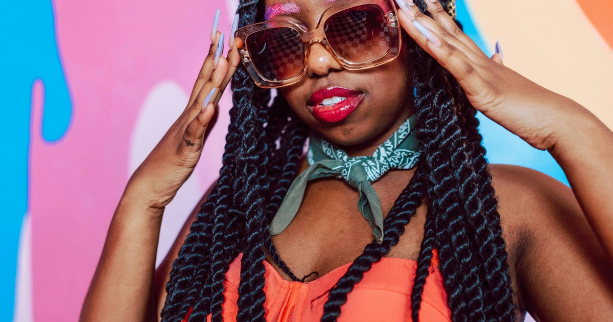 Beverly Connection :: Daylight Savings - Sunglasses styles for spring 2024