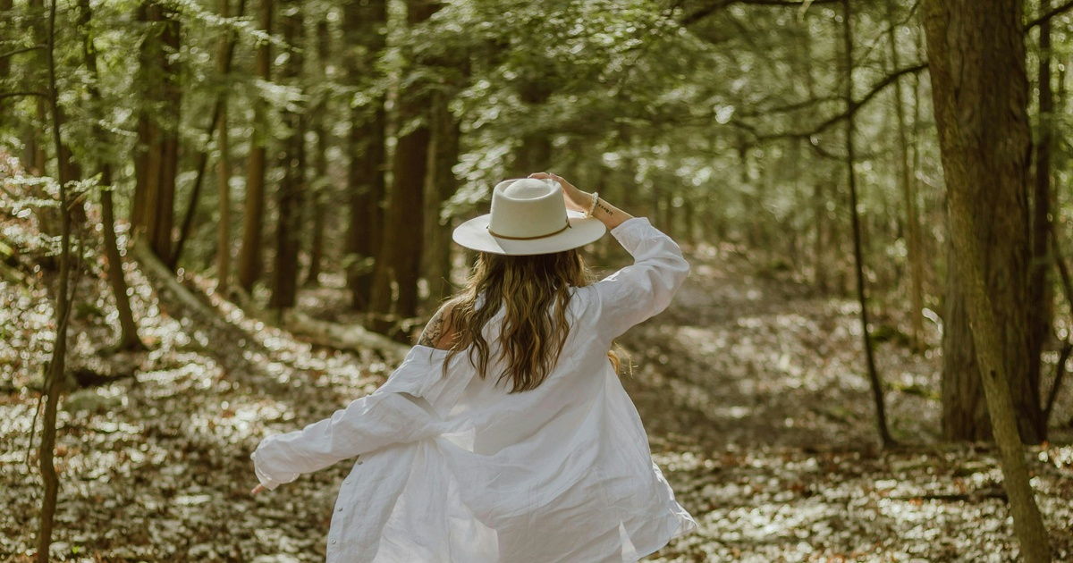 Beverly Connection :: Building a Sustainable Spring Wardrobe: 9 Must ...