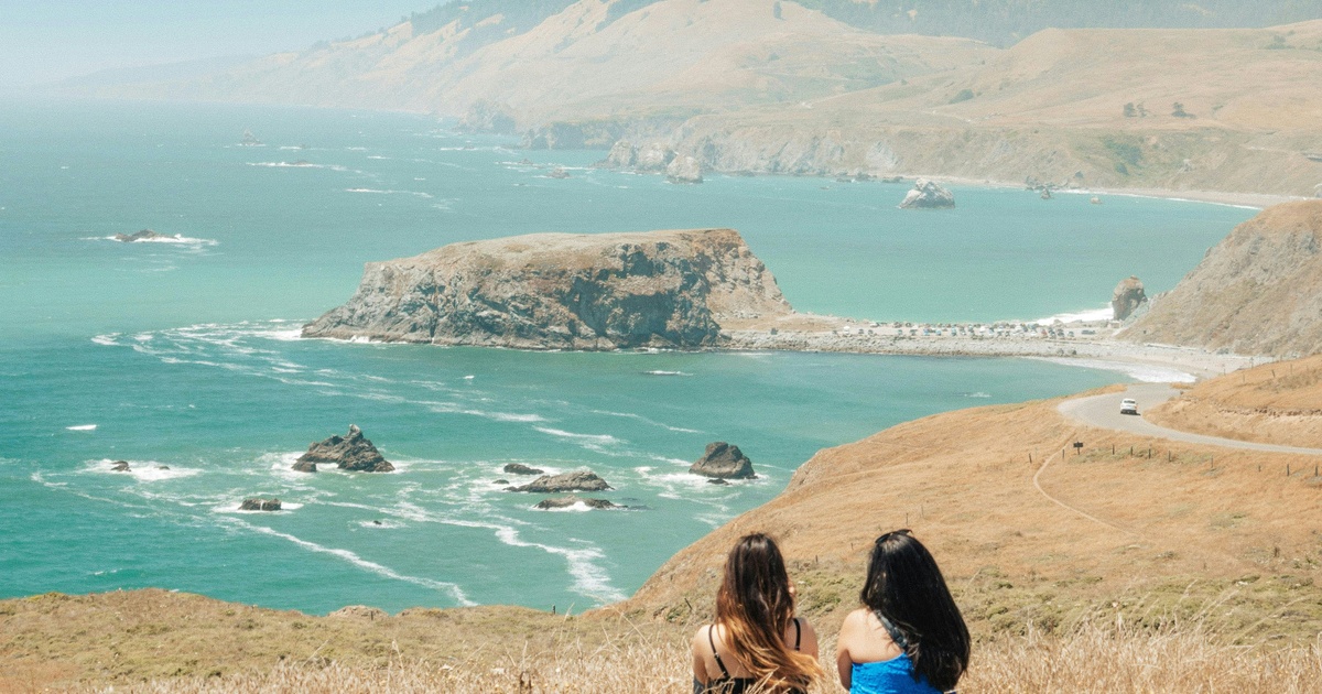 Beverly Connection :: What to Pack for A Beach Getaway